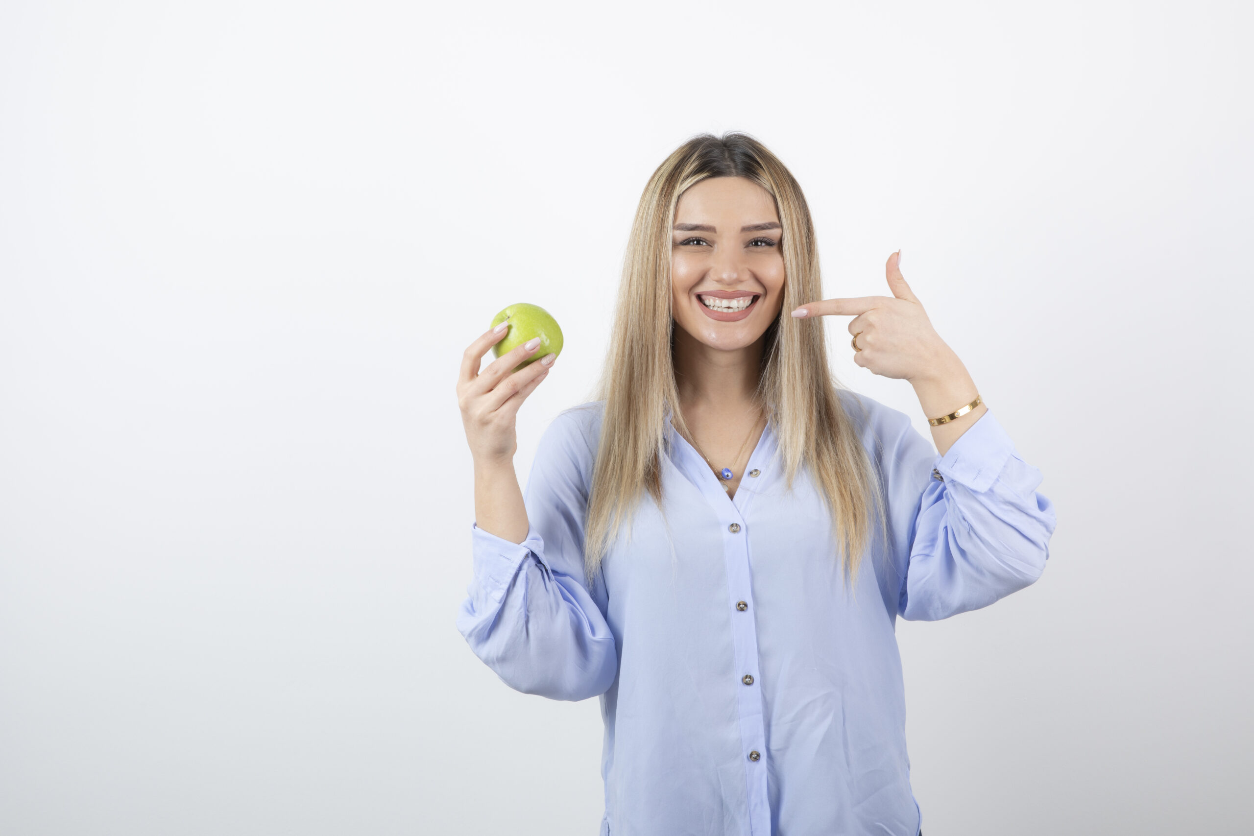 Your Guide to Eating with Dental Veneers and Enjoying Every Meal with Confidence | Timberlands ...